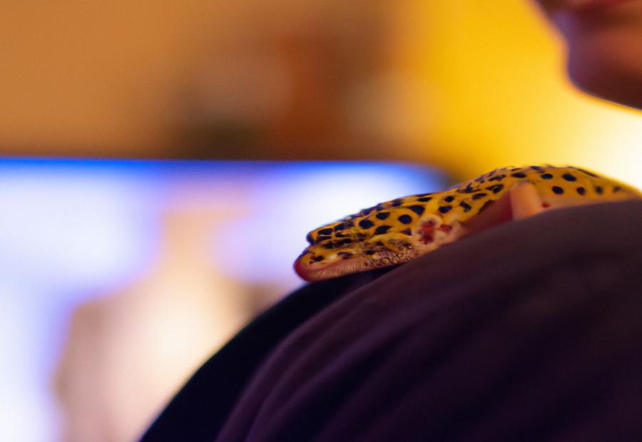 Will leopard geckos sit on your Shoulder - ReptileStartUp.com